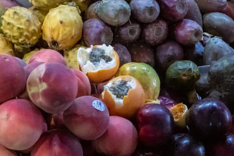 Peruvian Fruit: 17 Unique Taste Explosions You Must Try!