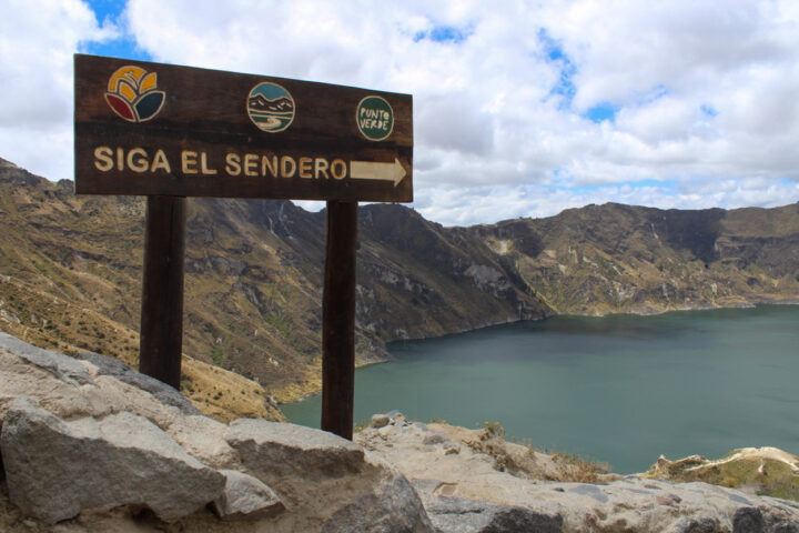 Quilotoa Lake: A Guide to Ecuador’s Breathtaking Crater Lagoon